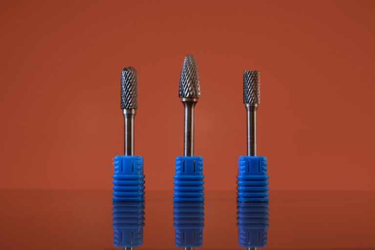 5 Essential Hand Deburring Tools for Precision Finishing - Journeyman HQ